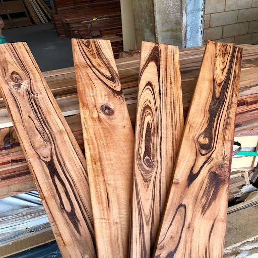 Madeira natural e suas variações de cores - Macal Madeiras